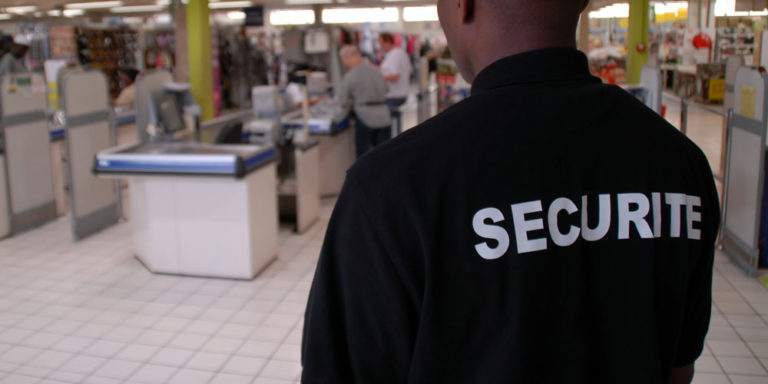 Le métier d'agent de sécurité, agent de surveillance - Magazine de la ...